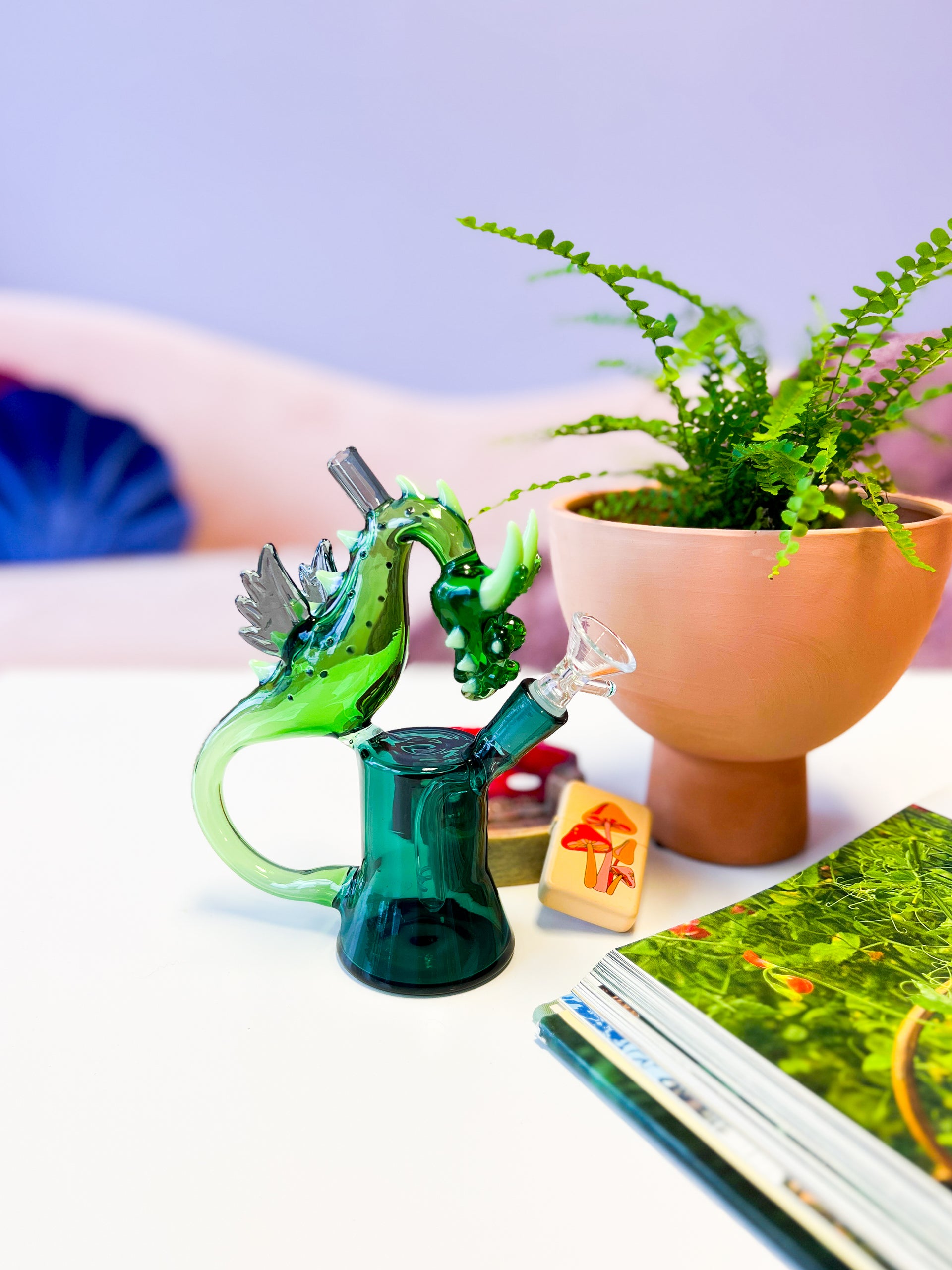 Puff the Magic Dragon Bong – Shop Burning Love