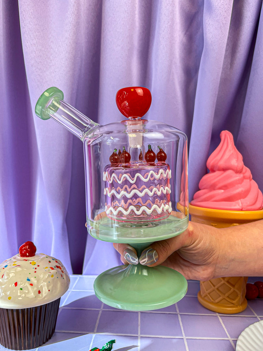 Cake Bong – Shop Burning Love