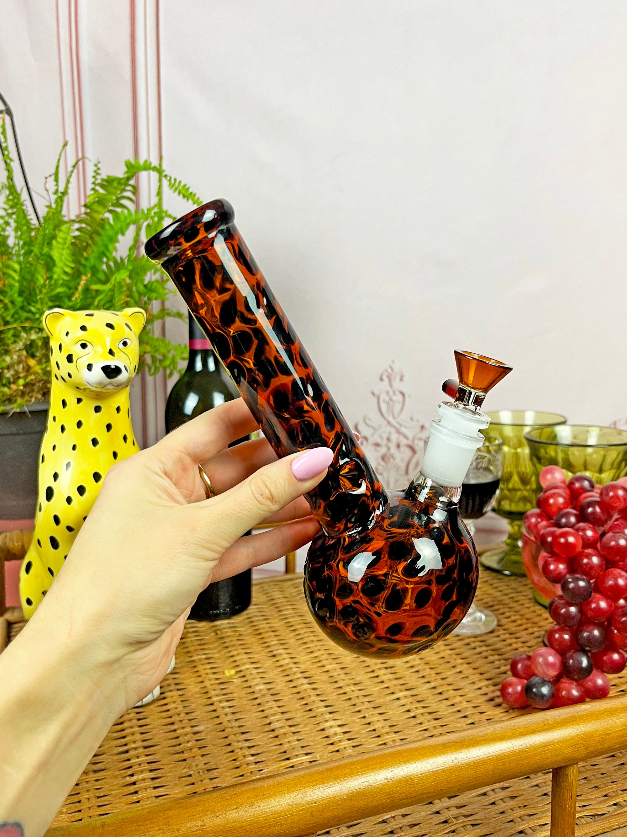 Tortoise Shell Bong – Shop Burning Love